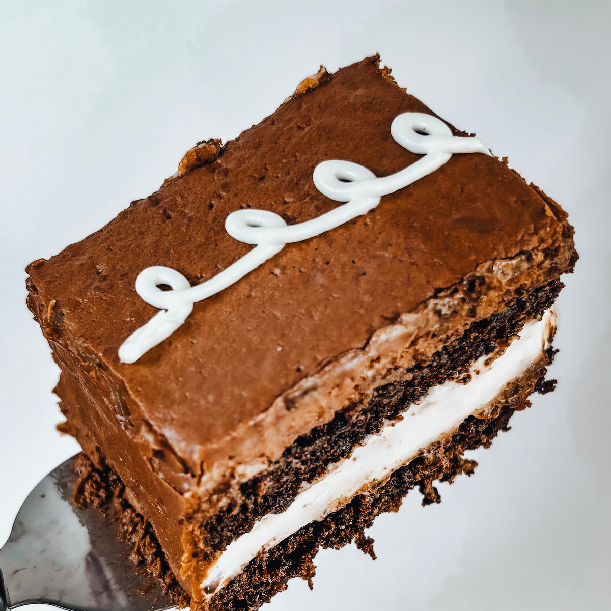 MACKAY'S BAKERY || The Chocolate Cupcake Sheet Cake – MacKay's Bakery